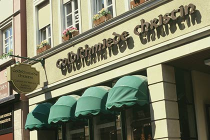 Christine, The Artist Goldsmith | Goldschmiedin